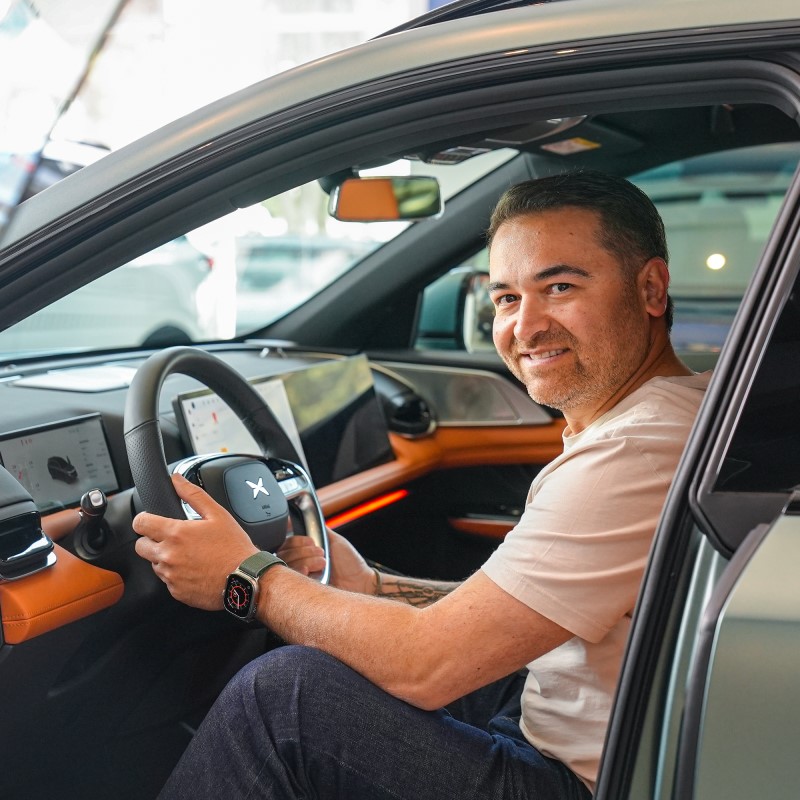 İlkin Həsəni yeni elektromobil aldı! - FOTO | marja.az